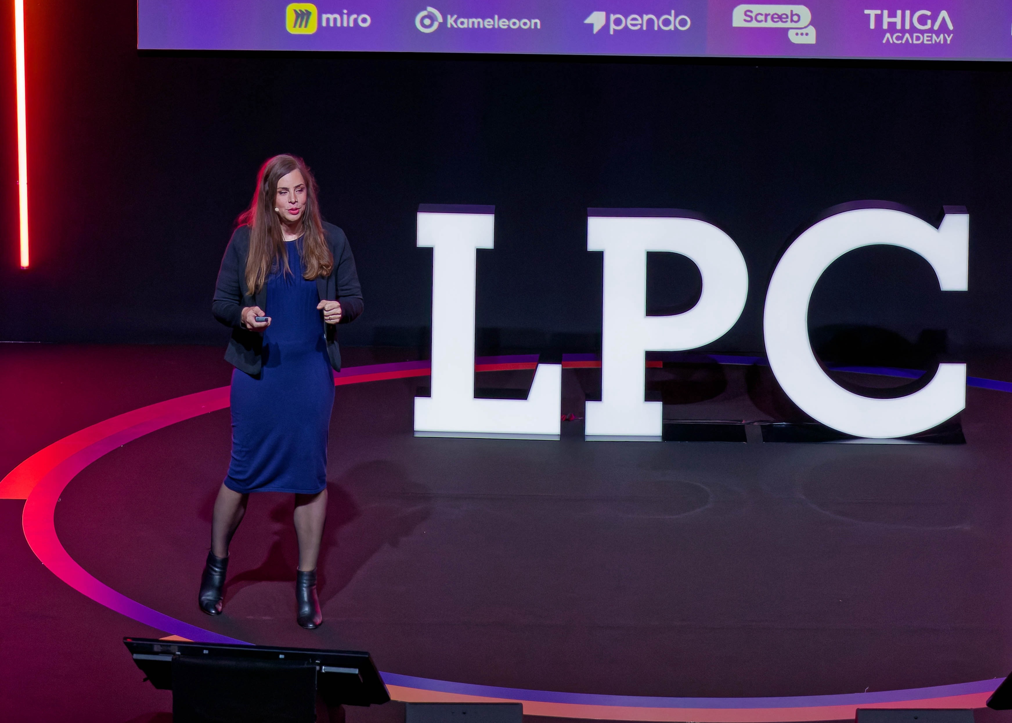 “Product-Led Growth and Sales in 2024”, par Leah Tharin